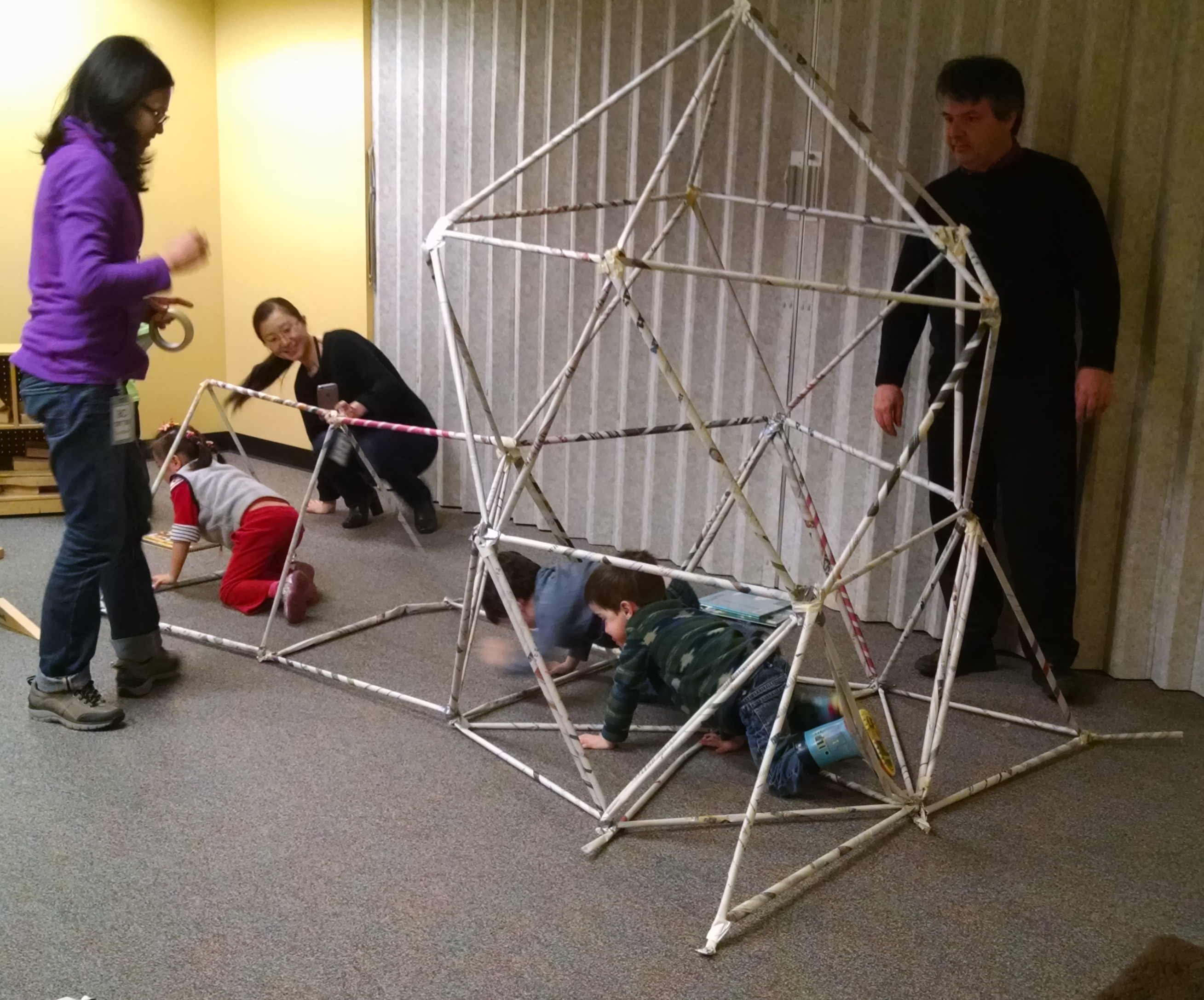 Building with Newspaper Tubes – Inventors of Tomorrow